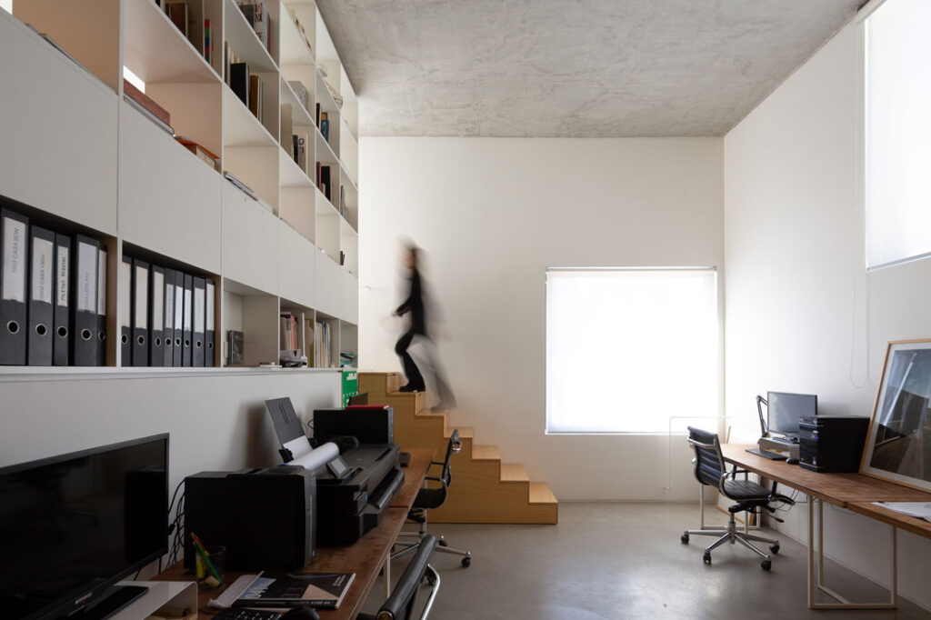 Edificio de oficinas – Revista PLOT