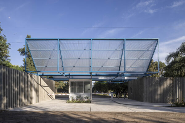 Caja Azul Revista Plot